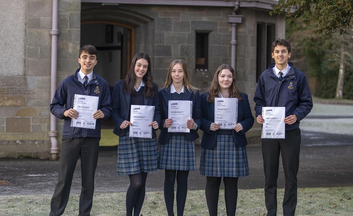 Flora May's photography captures attention - Strathallan School ...